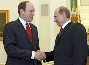 Vladimir Putin l-a primit pe printul Albert II de Monaco | Epoch Times ...