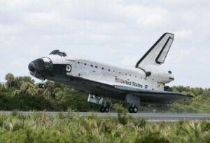 Naveta spatiala Endeavour a revenit pe Pamant