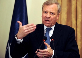 Jaap de Hoop Scheffer a predat funcţia de secretar general al NATO ...