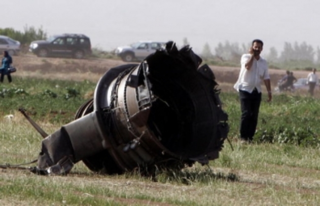 Cutiile negre ale avionului iranian prăbuşit au fost găsite