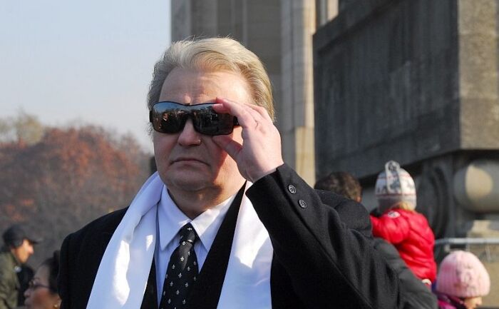 UPDATE: Corneliu Vadim Tudor, înmormântare cu suspans. Sicriul nu a ...