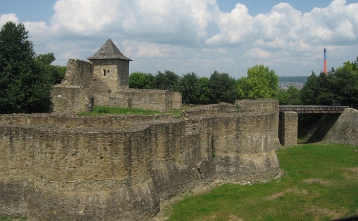 Cetatea de Scaun a Sucevei capătă haine noi | Epoch Times România