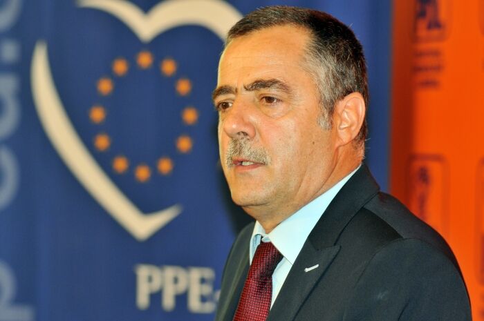 Cezar Preda: Băsescu şi Ponta sunt istorie. Predoiu va fi premier