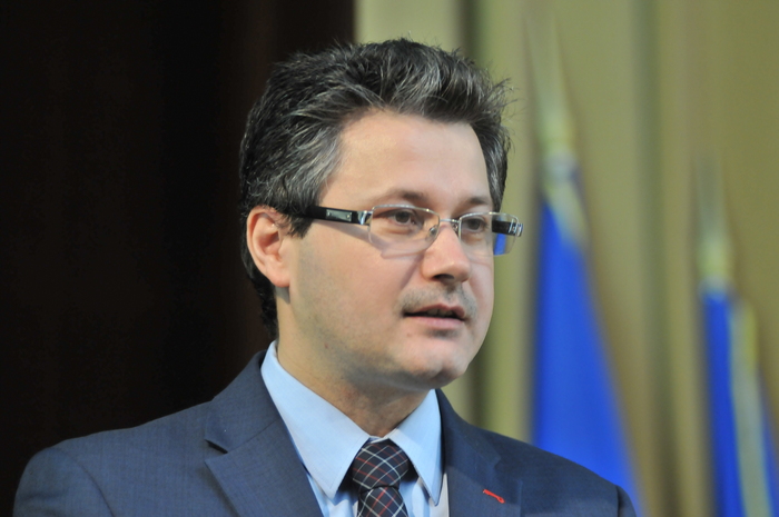 Fost ministru PSD scapă şi el de dosar. Faptele s-au prescris graţie CCR | Epoch Times România