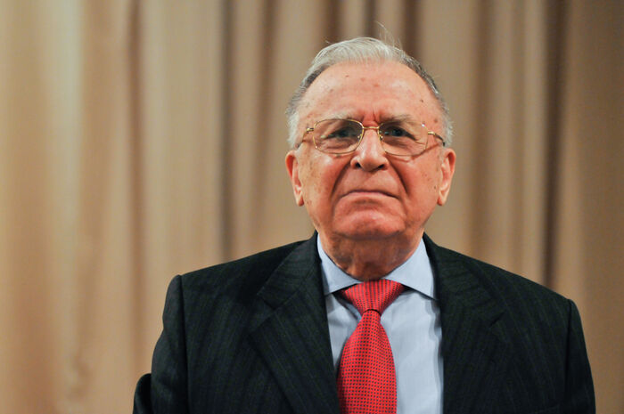 Tismăneanu: Iliescu nu a simbolizat "comunismul cu chip uman". A fost ...