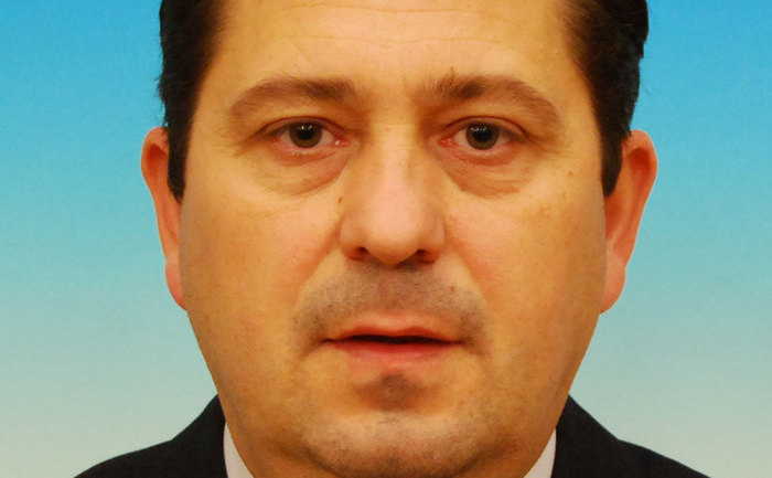 Un alt pesedist "dezertează". Marian Avram trece la PNL şi votează ...