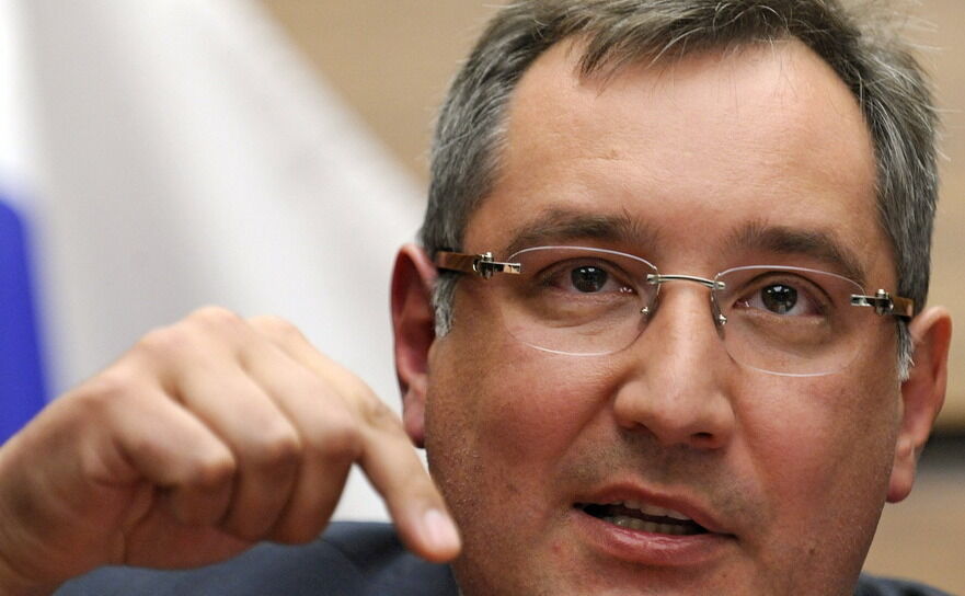 Rogozin îi trimite ambasadorului francez din Rusia un şrapnel scos din ...