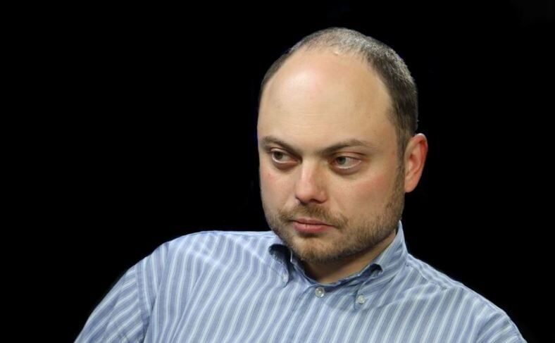 Disidentul Kara-Murza, eliberat într-un schimb de prizonieri, este din ...