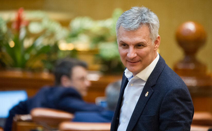 Senator PSD cere demisia şefului Statului Major al Armatei