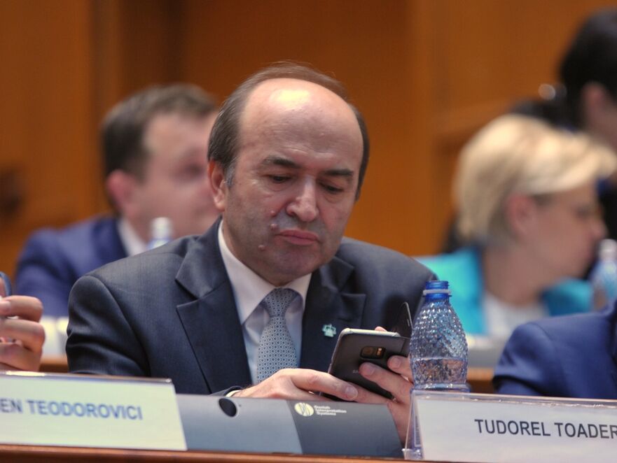 Toader a şters postarea, dar nu suficient de repede. O cunoscută ...