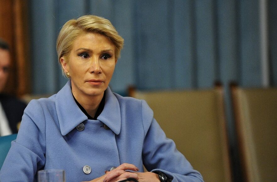 "Azilele Groazei". PSD vrea să moară şi capra vecinului. Cere demisia ...