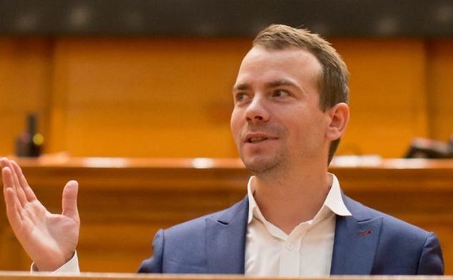 "E USR un partid altfel?" - Membru suspendat acuză nereguli grave. S-a ...