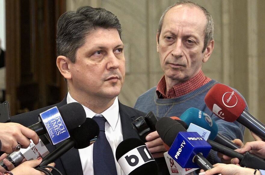 Corlăţean se plânge că PSD a ieşit cu o traumă uriaşă din alegeri: „Nu ...