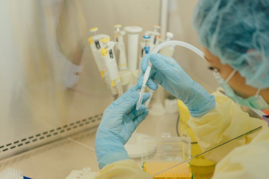 “Nu mai ajutaţi Mama Natură să ne omoare” - Teste de laborator ...