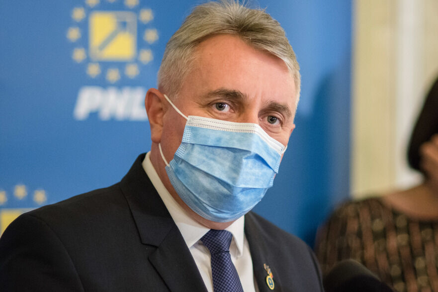 Valeriu Nicolae: Bode şi familia lui au trăit cu 15 lei pe zi în 2020 ...