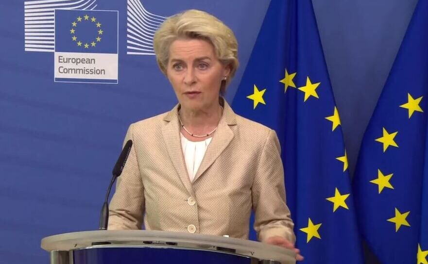 Ursula von der Leyen prezintă cel de-al 21-lea pachet de sancţiuni al ...