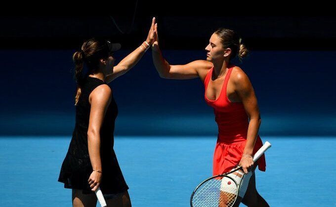 Gabriela Ruse obţine succes după succes la US Open. A trecut în turul doi în proba de dublu