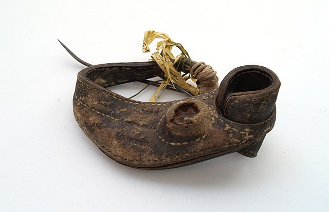 Degetar occidental sau oriental? Ambele provin din antichitate şi sunt ...