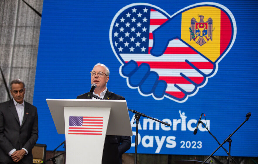 „Zilele Americii” la Chişinău: Kent Logsdon a reiterat sprijinul ferm ...