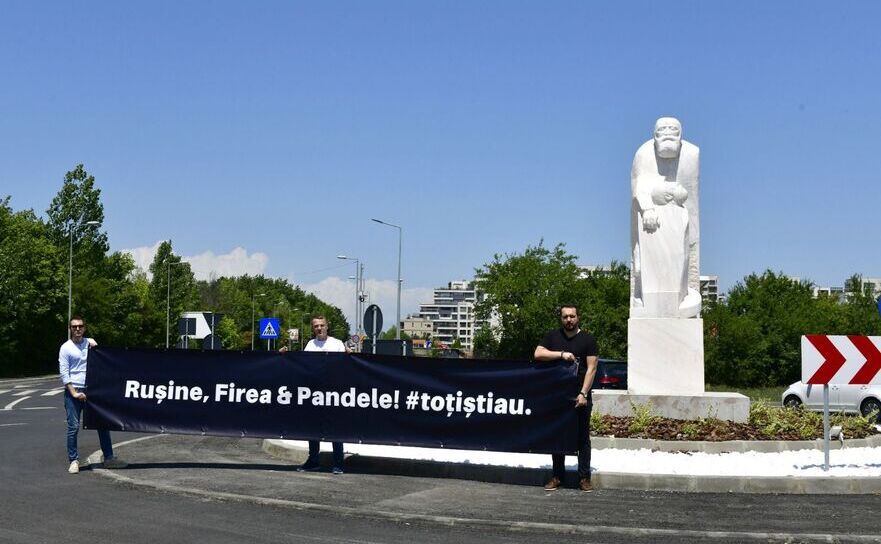 "Ruşine, Firea! Ruşine, Pandele!" - Protest USR după inaugurarea în ...
