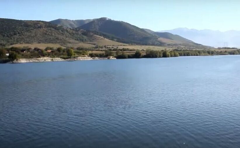 Zi tragică la scăldat în râul Strei: O femeie a murit şi alte persoane ...