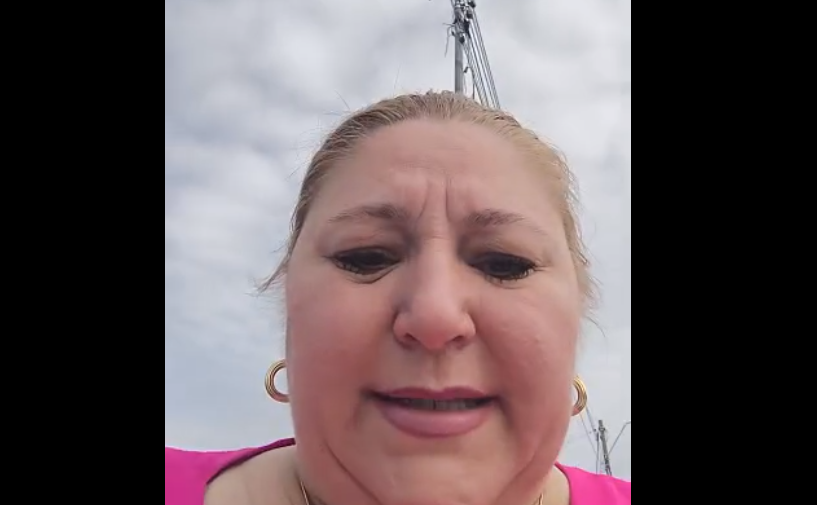 VIDEO. Şoşoacă a rămas fără permis de conducere. S-a dus peste ...