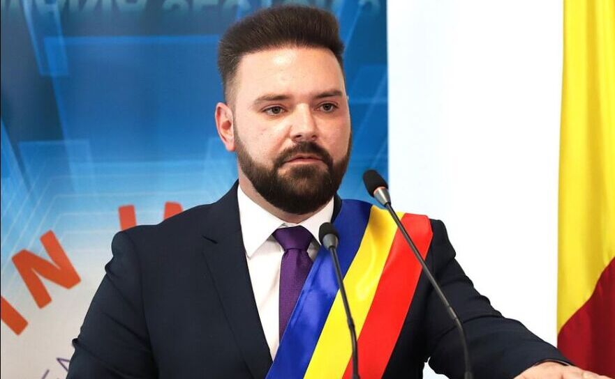 Fiul lui Piedone, dat afară din partidul lui Dan Voiculescu. Alţi 10 ...