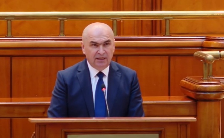 Bolojan îl pune la punct pe George Simion în Parlament la dezbaterile pe moţiunea de cenzură