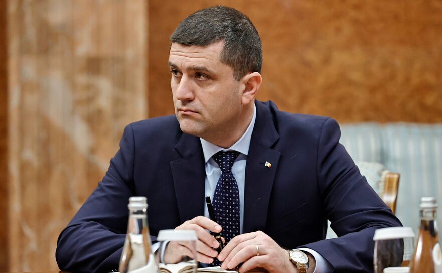 Radu Miruţă: Combaterea ştirilor false nu se face "cu penseta", ci cu ...