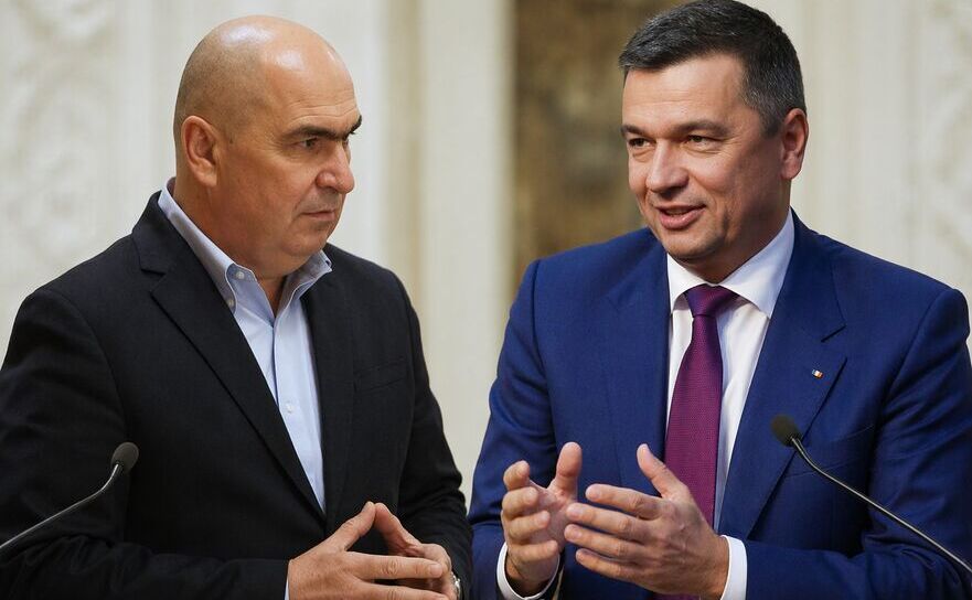 "Toţi aşteaptă să vadă cine clipeşte primul" - Ce jocuri se fac acum la ...